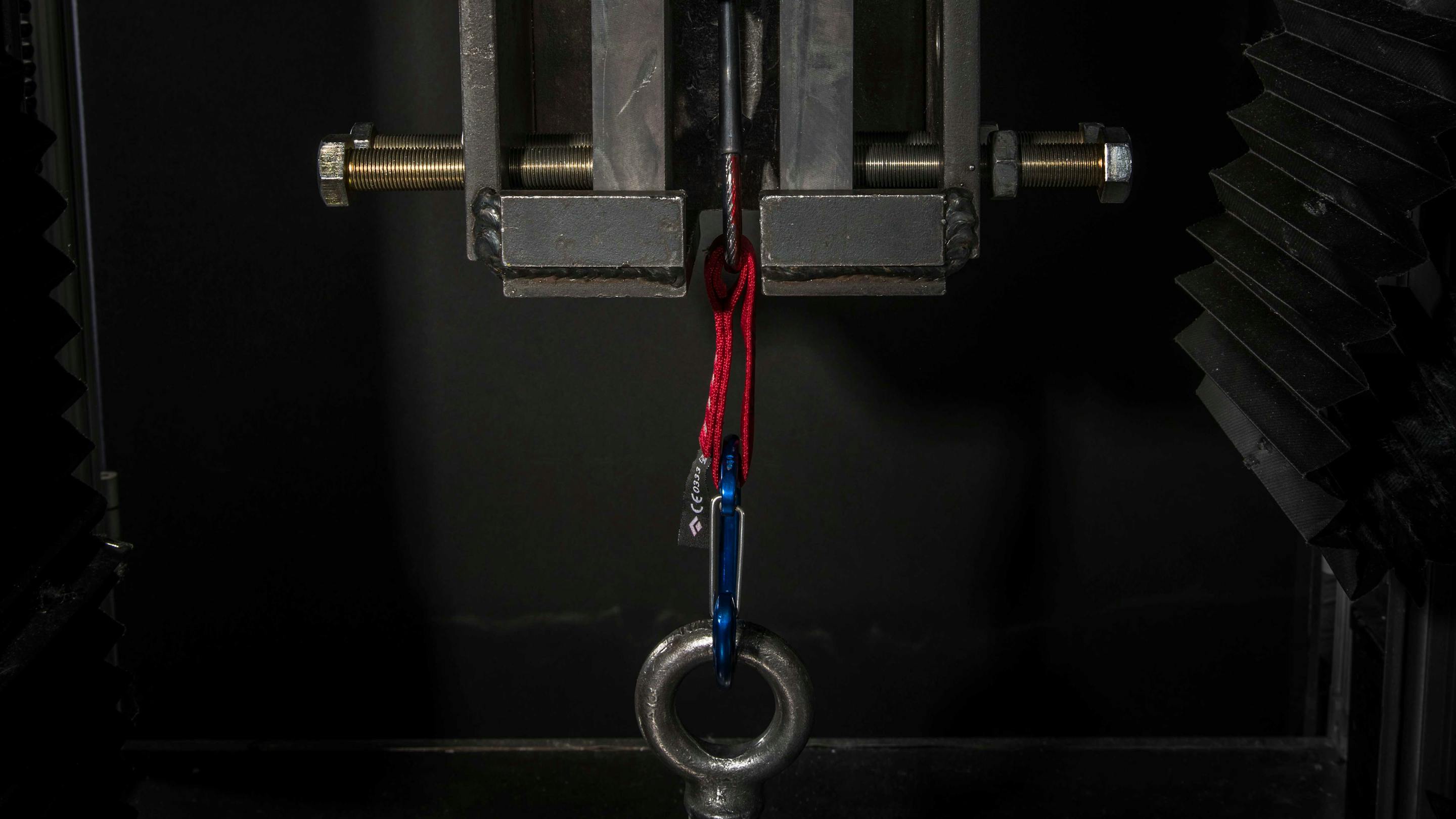 QC LAB: RE-SLINGING CAMALOTS AND C3S – Black Diamond Europe